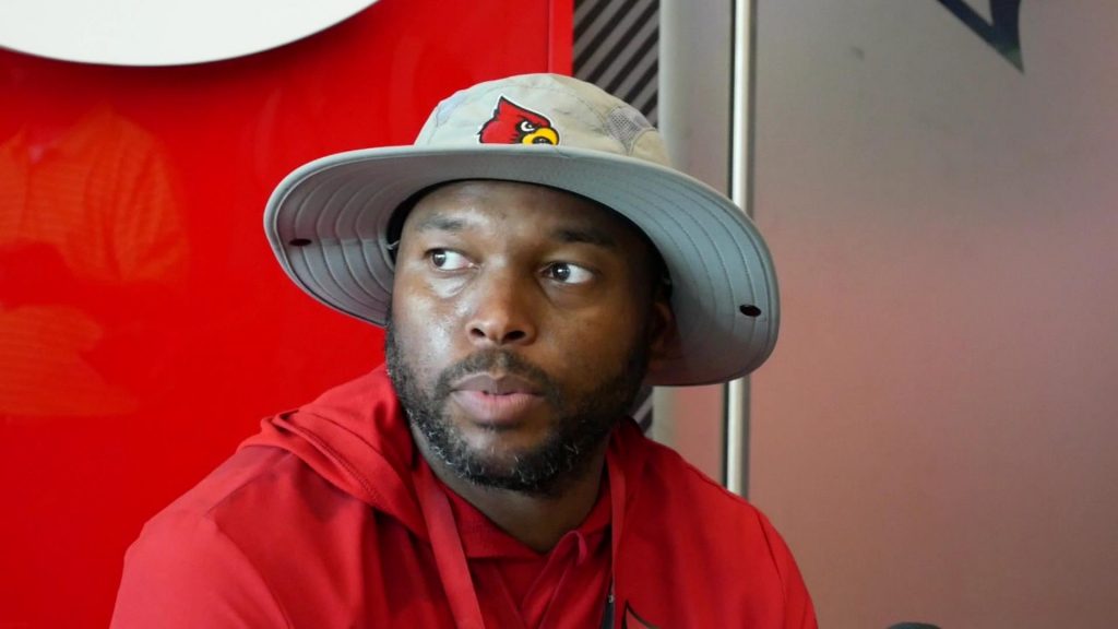 SENIOR PHOTO GALLERY: Jamari Staples – The Crunch Zone